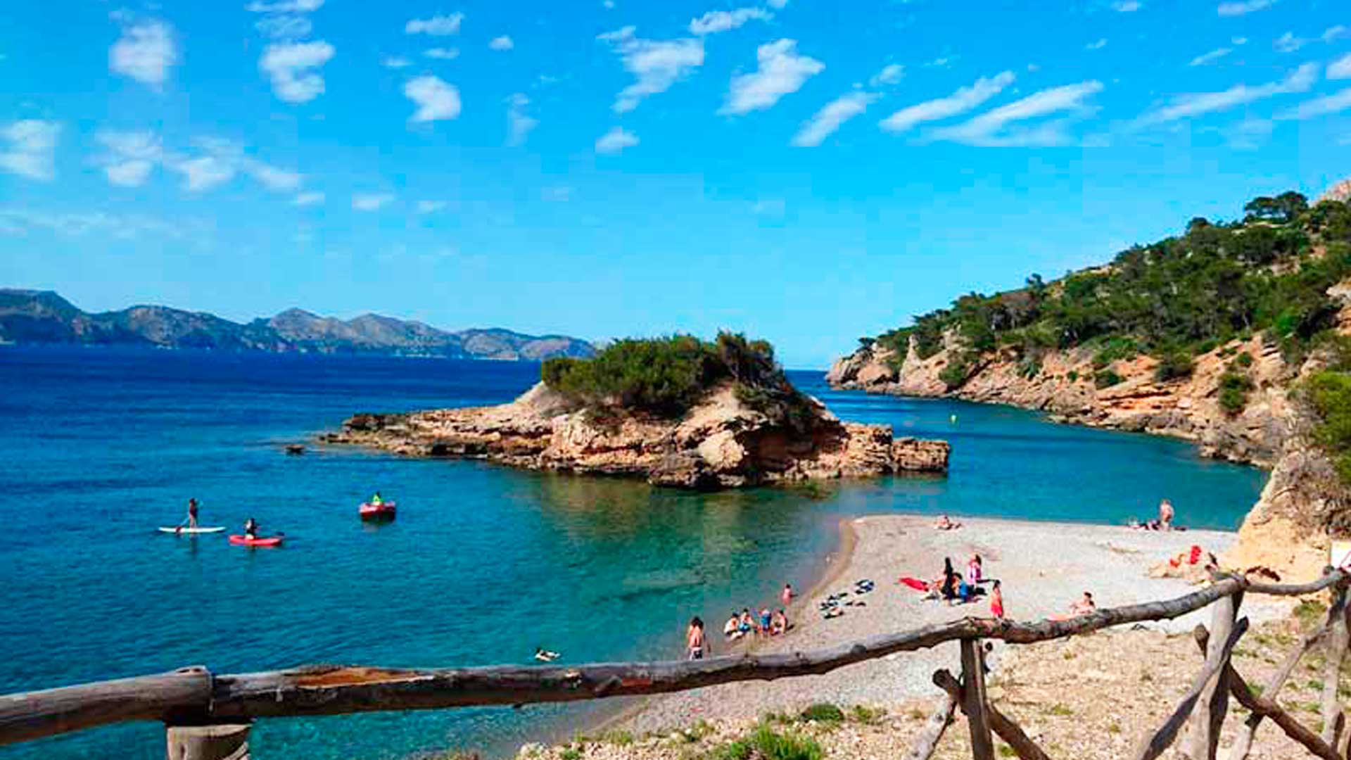 Strände von Alcudia und spektakuläre Buchten in dieser Gegend Mallorcas