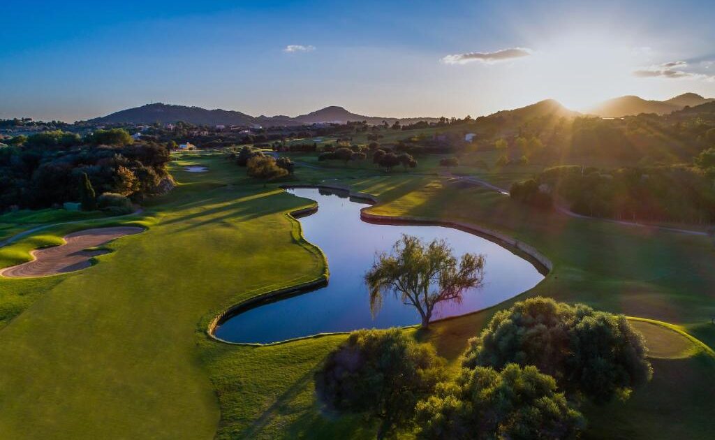 A golfing paradise in Mallorca, the heart of the Mediterranean ...